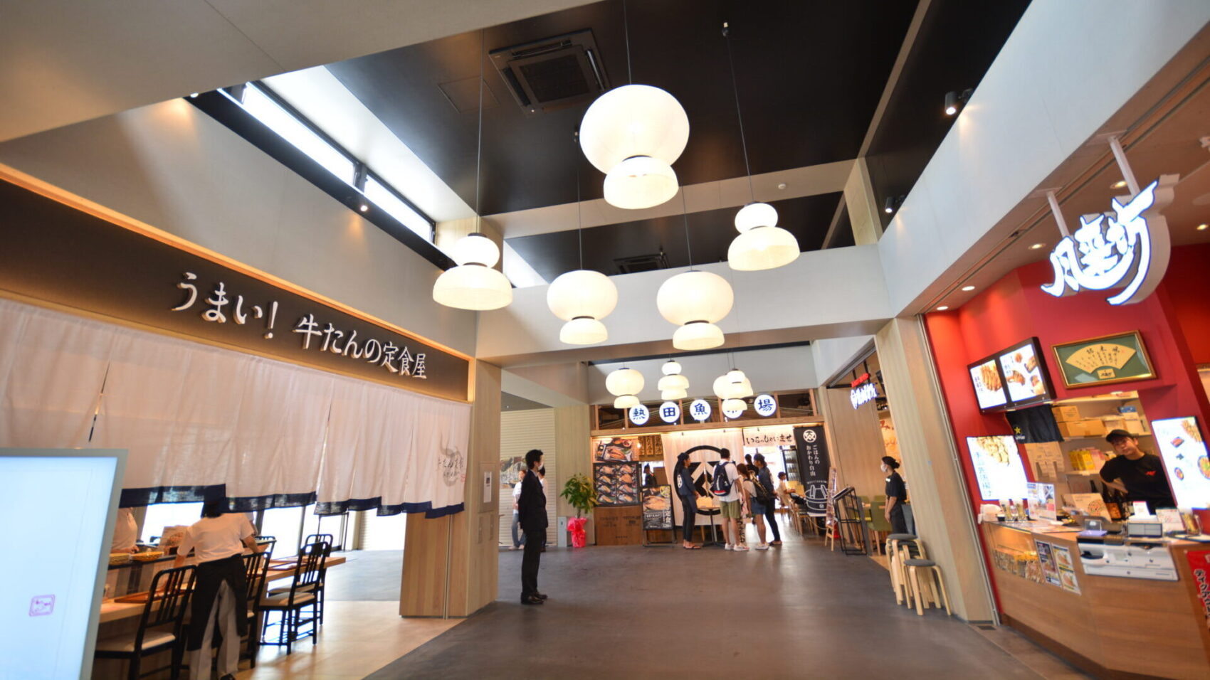 熱田神宮で食べ歩き！「あつたnagAya」徹底レポート 注目店舗を一挙紹介 | tabemaro（たべまろ）