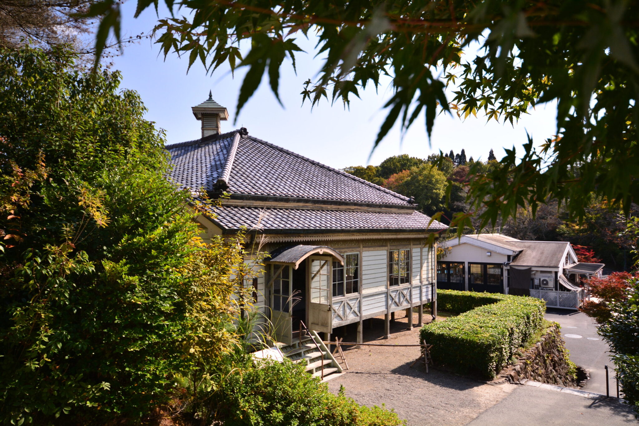 明治村の楽しみ方完全ガイド！映えレトロモデルコースからグルメ・体験も紹介 | tabemaro（たべまろ）